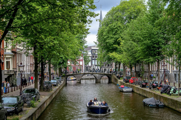 canal boat - Falling Off Bicycles Travel Diary and Photography